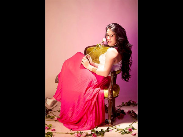 Tiger Shroff Sister Krishna Shroff Hot Photo Shoot, Krishna Shroff Bold ...