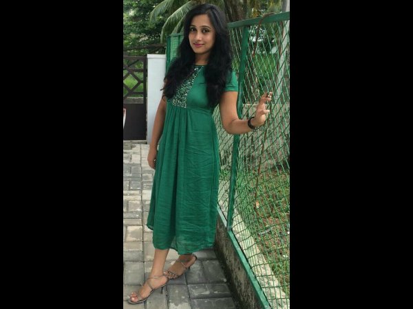 Poojitha Menon All Set To Make A Mark With Swarnakaduva. - Filmibeat