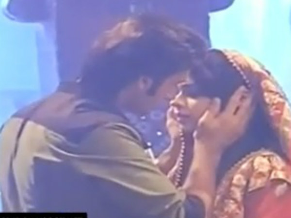 Ek Tha Raja Ek Thi Rani Spoiler: Raja Kisses Rani; Confesses His Love ...