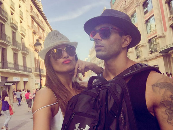 Bipasha Basu Karan Singh Grover, Bipasha Kissing Picture With Ksg ...