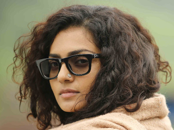 Parvathy To Direct A Movie With Prithviraj Or Nivin Pauly - Filmibeat