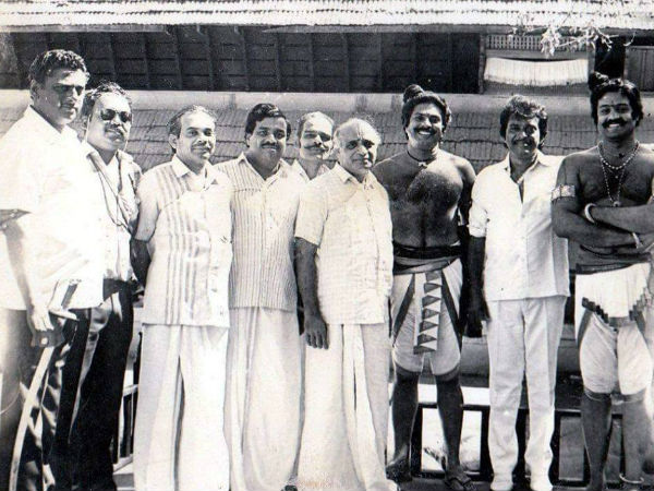 Some Rare And Unseen Stills From The Sets Of Oru Vadakkan Veeragatha ...