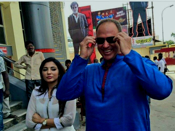 Cricketer Matthew Hayden Says 'Magizhchi' After Watching 'Kabali ...
