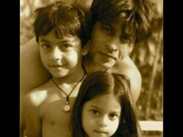 Shahrukh Khan Children Aryan Suhana Childhood Pictures, Aryan Khan Suhana Khan Unseen Pictures ...
