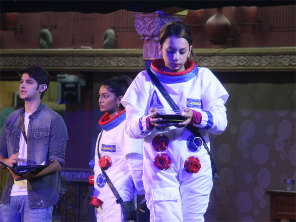 Bigg Boss 10 Solar System Task: Not Lopa or Bani, But These Two Buddies ...