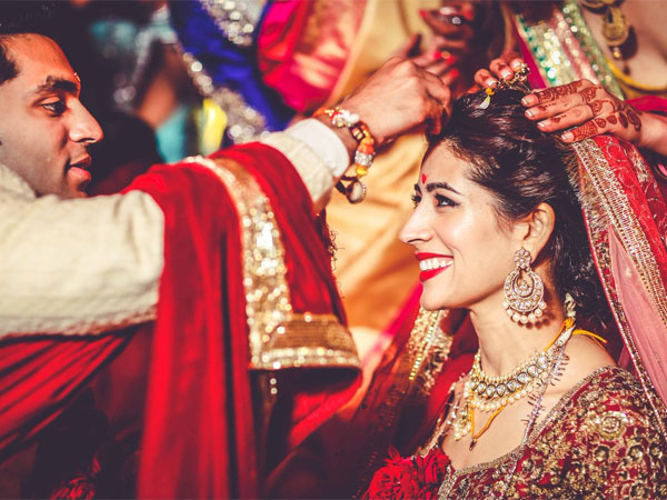 Ishqbaaz Actress Shireena Sambyal Weds Beau Vishnu Rao In A Grand ...