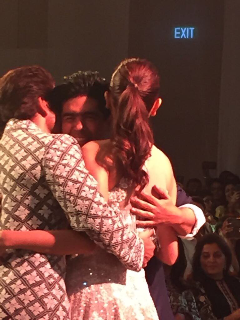 Shahrukh Khan Anushka Sharma, Shahrukh Khan Anushka Sharma Ramp Walk ...