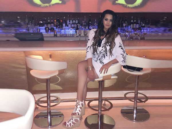 View 15 Best Pictures Of Trishala Dutt. - Filmibeat