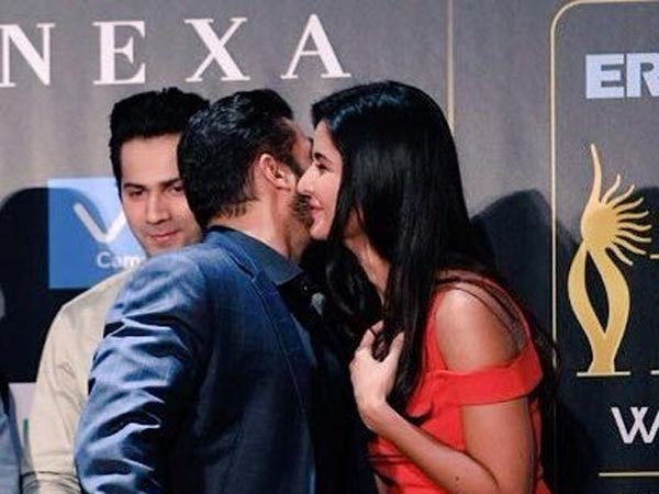 Salman Khan Kisses Katrina Kaif Salman Khan Katrina Kaif Iifa 2017 Press Conference Pictures