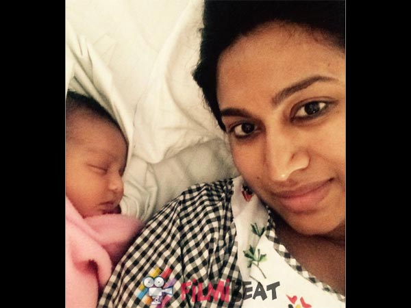 Pictures Of Shwetha Srivatsav With Her Daughter - Filmibeat