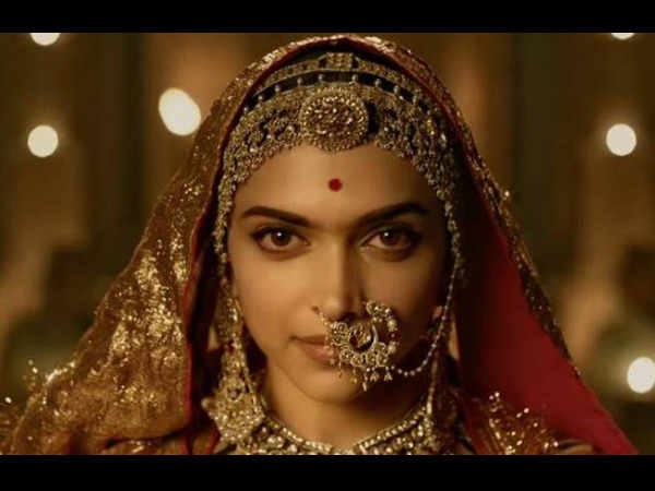 Deepika Padukone is killing it in this new poster of Padmavati - Filmibeat