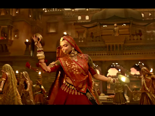 First Movie Review Padmavati, Padmavati Movie Review, Rajat Sharma ...