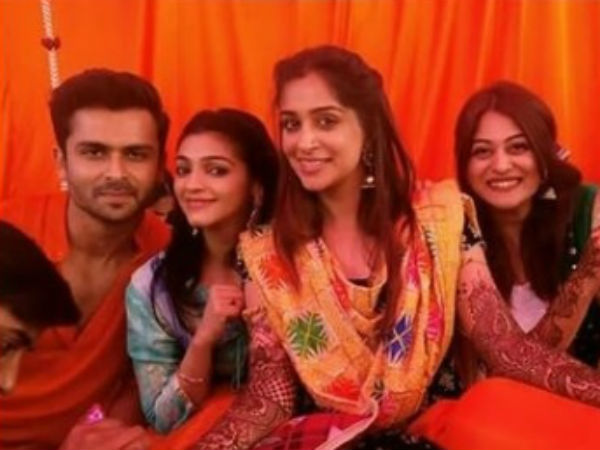 INSIDE PICTURES Of Dipika Kakar & Shoaib Ibrahim’s Fun-filled Mehendi ...
