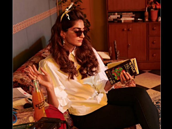 Sonam Kapoor Delete Deepika Padukone Padman Video, Fans Call Sonam ...