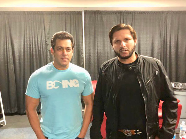 Salman Khan Meets Shahid Afridi. - Filmibeat