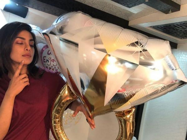Priyanka Chopra Shares Picture Of A Ring | Priyanka Chopra's Engagement ...