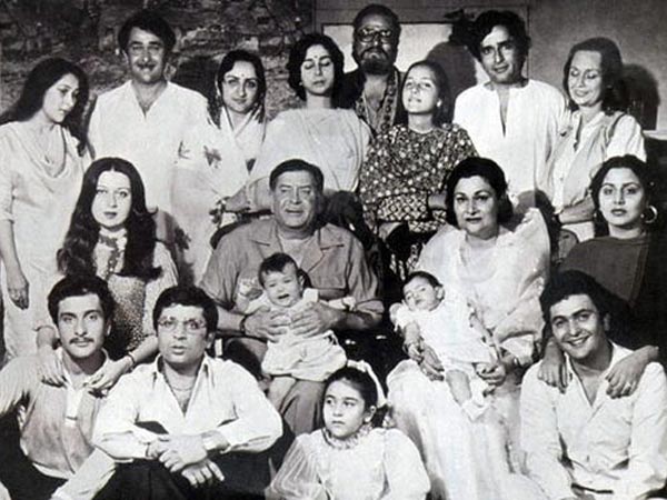 Remembering Krishna Raj Kapoor: These Rare Photos Of Her Will Make You ...