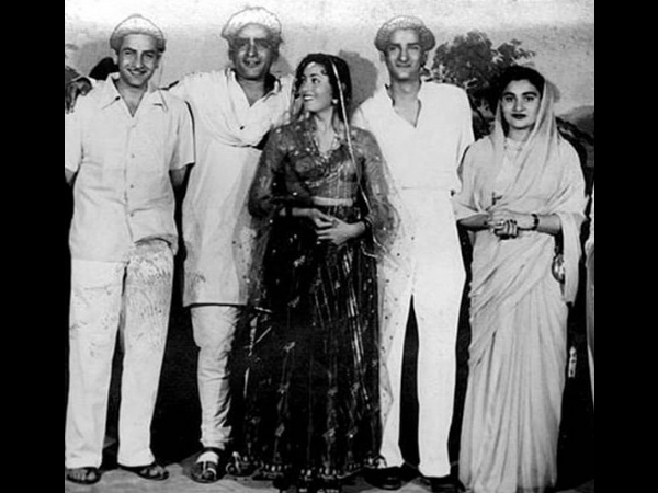 Remembering Krishna Raj Kapoor: These Rare Photos Of Her Will Make You ...