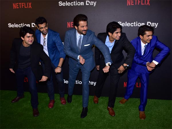 Janhvi Khushi Shanaya Sanya Fatima & Others Attend Netflix Series ...