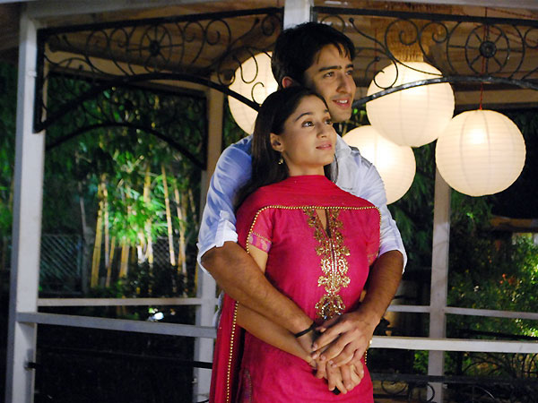 Shaheer Sheikh Shares Navya’s Promo Song ‘Bekaboo’ That Made His Fans ...
