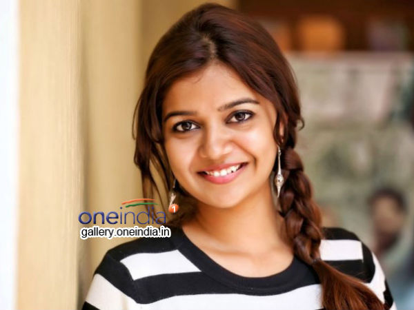 Swathi (Tamil Actress): Age, Photos, Family, Biography, Movies, Wiki ...