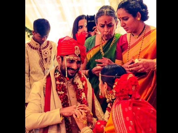 Prateik Babbar & Sanya Sagar's Wedding Pictures Are Out & They Look ...
