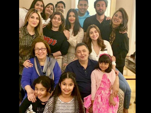 Ranbir Aaradhya Pose Goofy With Aishwarya Rai Alia Rishi Kapoor ...