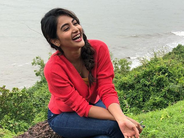 Pooja Hegde Faces The Heat Post Her Emotional Tweet About MS Dhoni ...