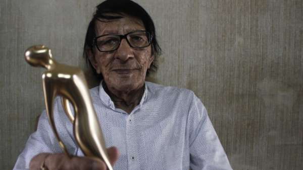 Lyricist Yogesh Gaur Passes Away At 77 - Filmibeat