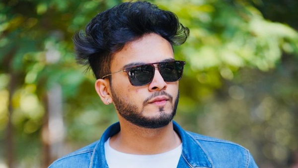 YouTubers Dhruv Rathee And Elvish Yadav Engage In War Of Words On ...