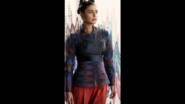 The Matrix Resurrections: Priyanka Chopra Essays The Role Of Sati In ...