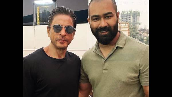 Shah Rukh Khan's Pathaan Teaser Takes Internet By Storm; Fans Shed ...