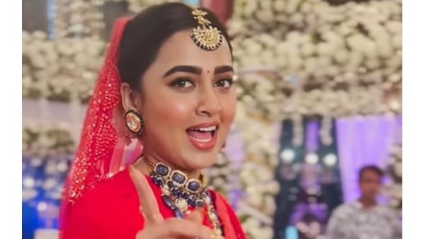 Tejasswi Prakash Talks About Playing Dual Role In Naagin 6, Says She ...