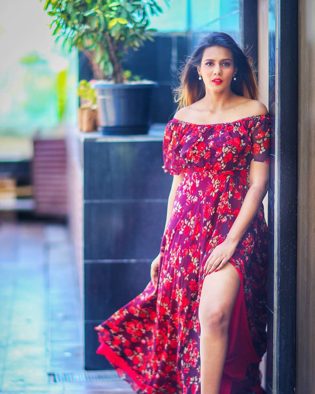 Central Crime Branch Police To Issue Lookout Notice Against Meera Mitun! - Filmibeat