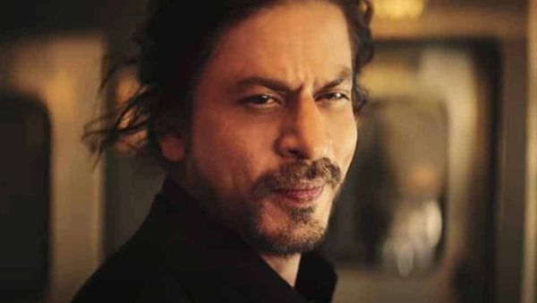 Amid Besharam Rang Controversy, Shah Rukh Khan Endorses Pathaan As A 'PATRIOTIC' Film; See TWEET ...