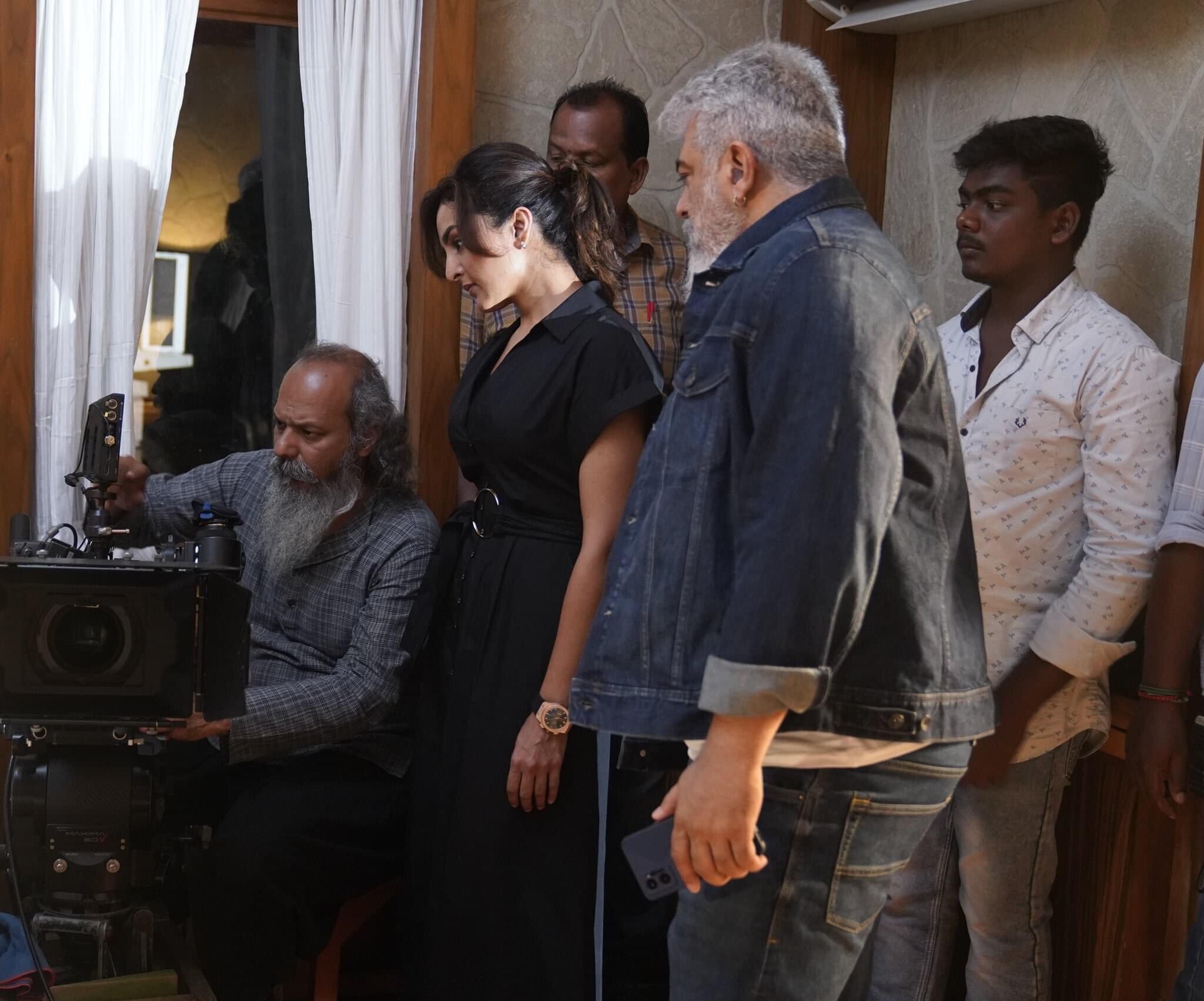 Varisu Hits Rs 210 Crore In 7 Days: Production House Confirms; Thunivu ...