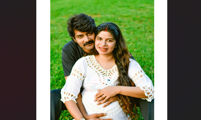 Naveen Chandra Announces Wife’s Pregnancy With Stunning Babymoon Pics ...