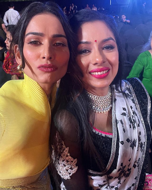 Rupali Ganguly Birthday: Gaurav Khanna Wish For Anupamaa Actress Nidhi ...