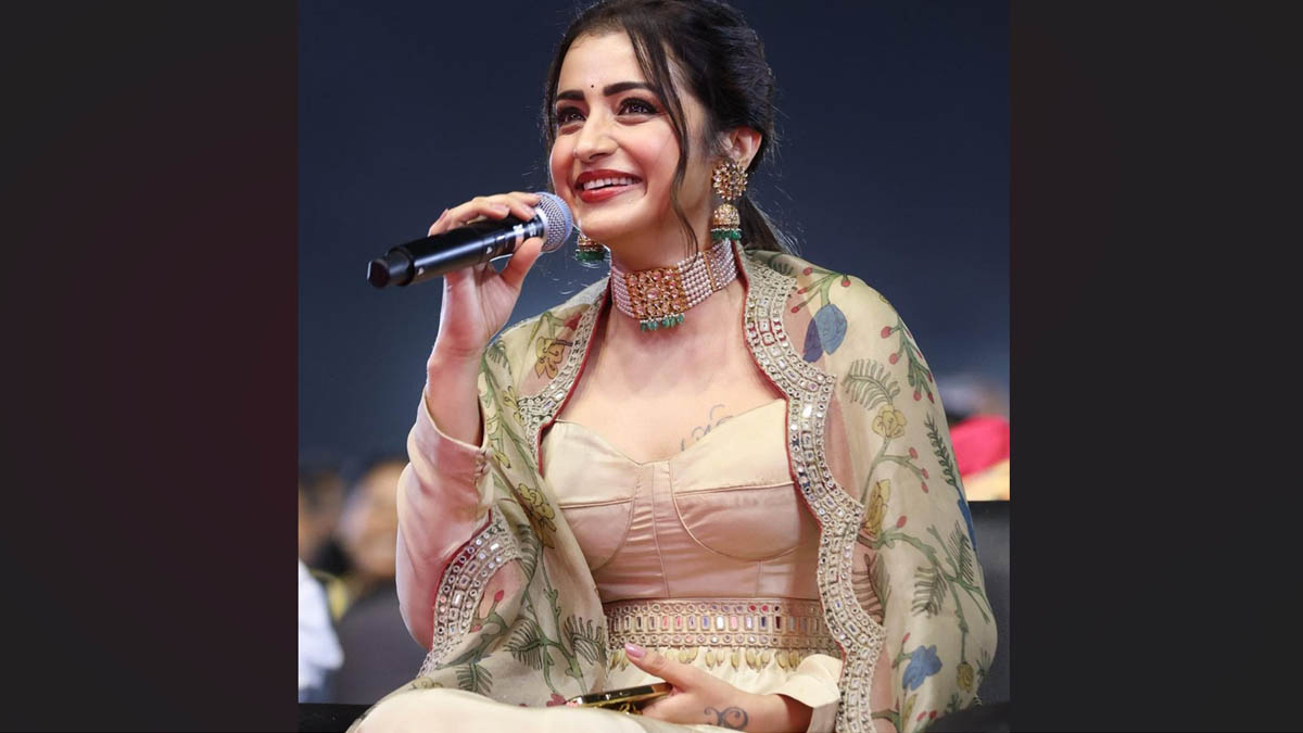 Trisha On Ponniyin Selvan 2: 'Love Scenes Between Me & Karthi In The ...