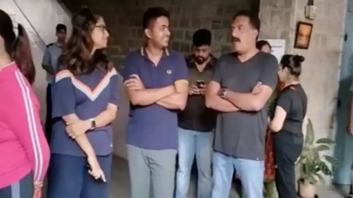 Shankar Finishes The Ram Charan Starring Movie Game Changer And Shifts ...