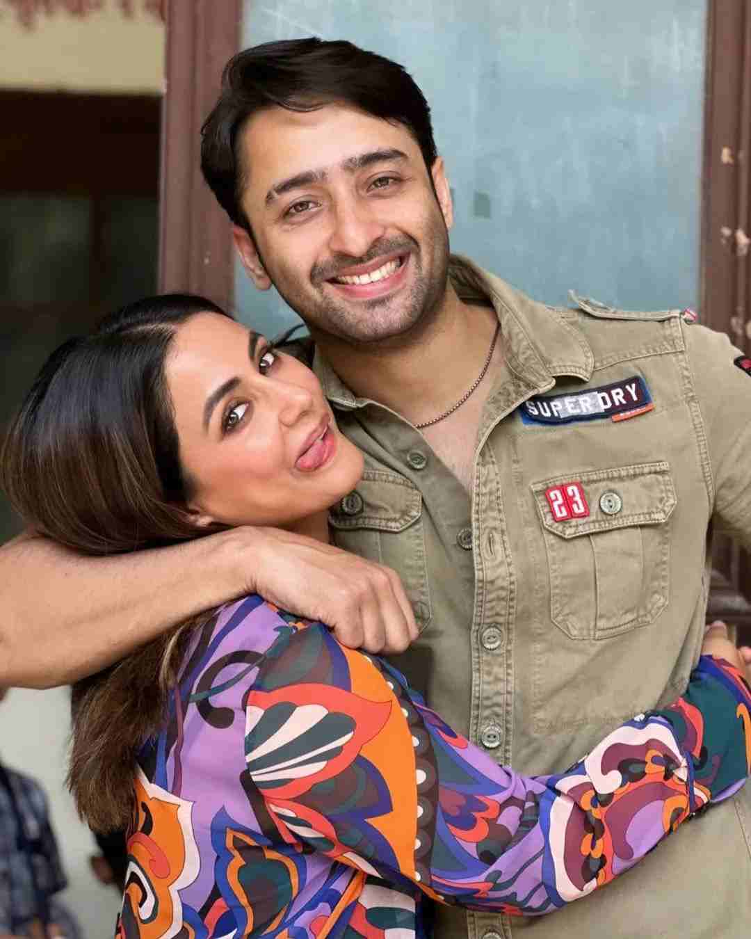 Shaheer Sheikh Announces New Music Video With Hina Khan As Woh Toh Hai ...