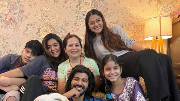 Bigg Boss OTT 2: Falaq Naaz Sister Shafaq Naaz The Neglected Sibling ...