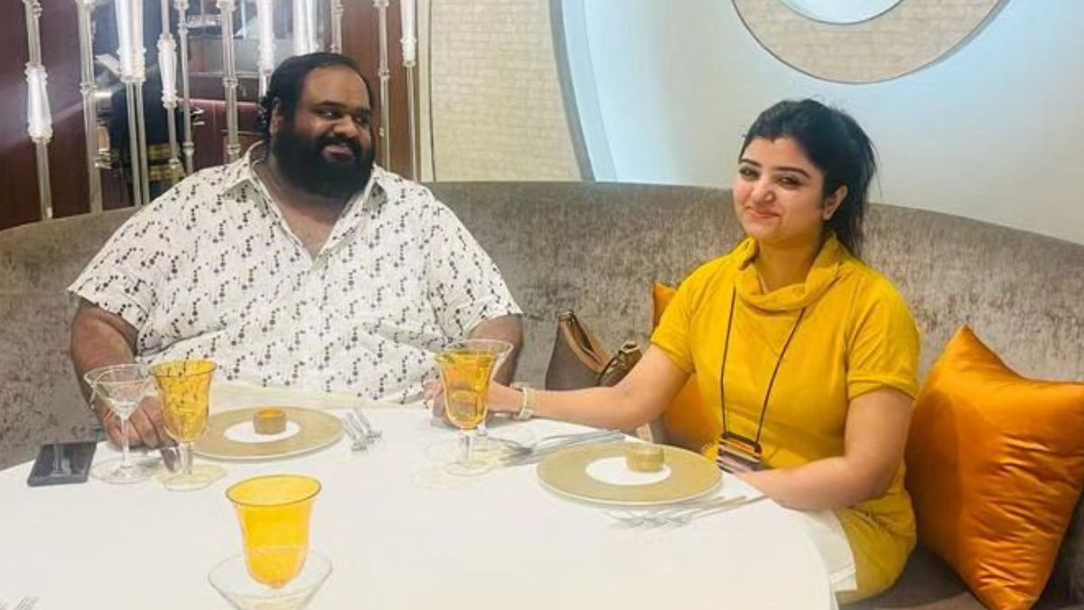 Ravindar Chandrasekaran Mahalakshmi Wedding Anniversary | Ravindar ...