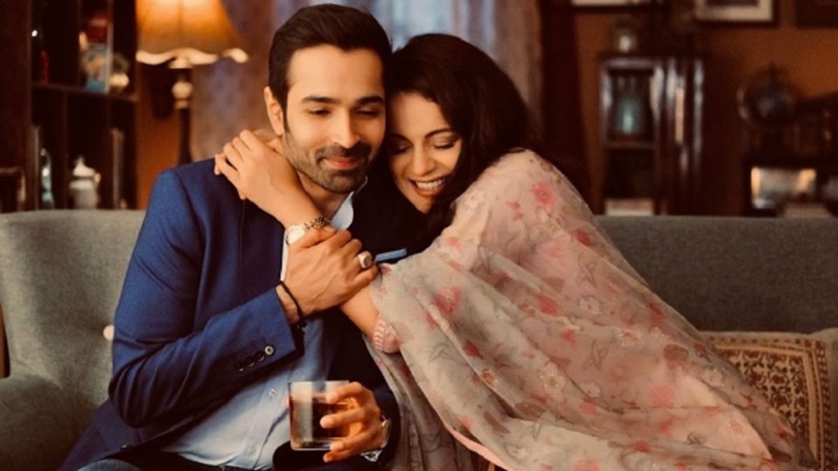 Varun Mitra Is All Praise For His Tejas Co-star Kangana Ranaut, Calls ...