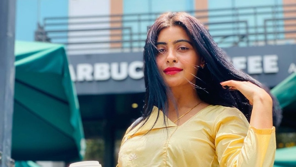 Diwali 2023 Exclusive Keh Doon Tumhei Star Yukti Kapoor Celebration ...