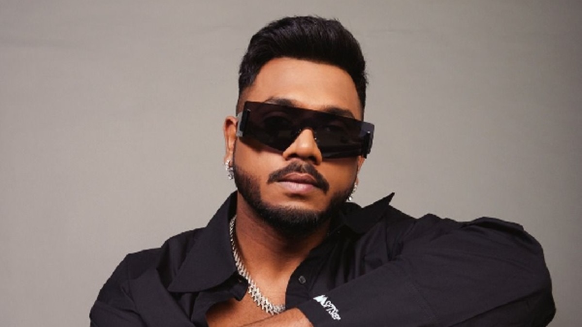 Mumbai Gears Up For King’s Electrifying Performance On December 24 ...