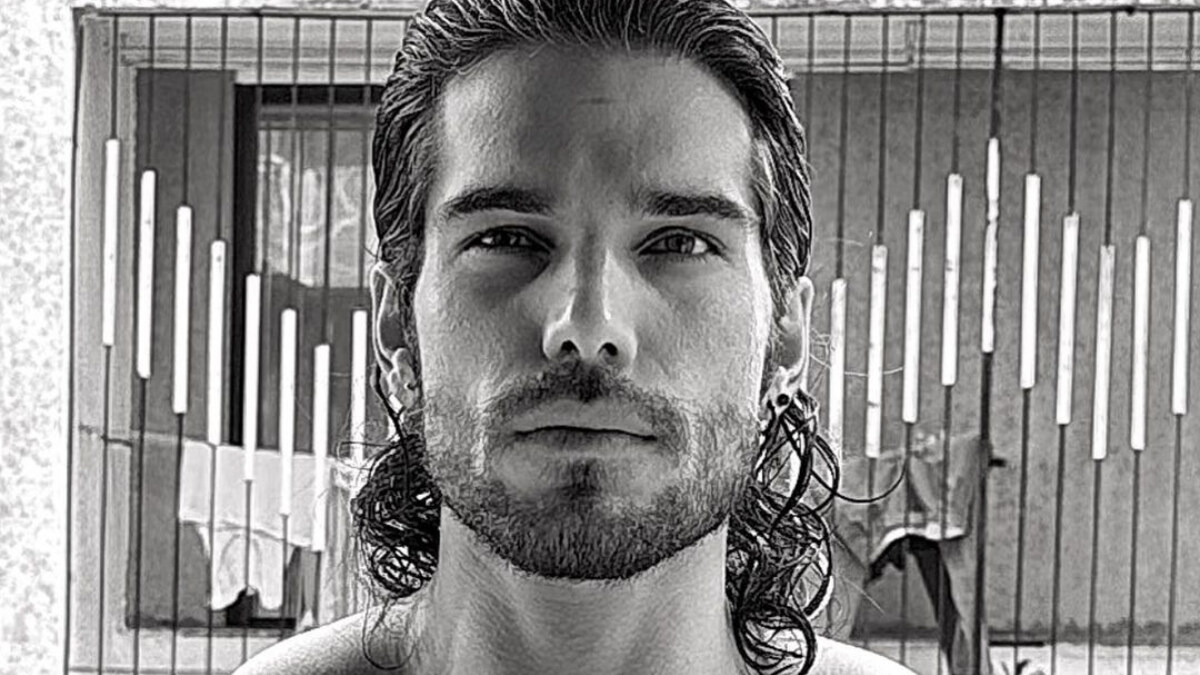 Fighter Villain Rishabh Sawhney Shah Rukh Khan Hrithik Roshan Deepika ...