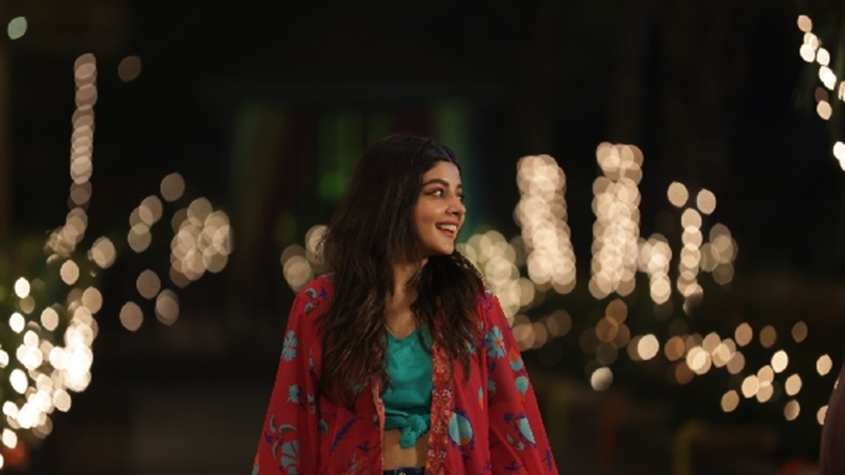 Alizeh's Farrey Is Packaged With Great Performances And A Thought-Provoking Story That Is ...