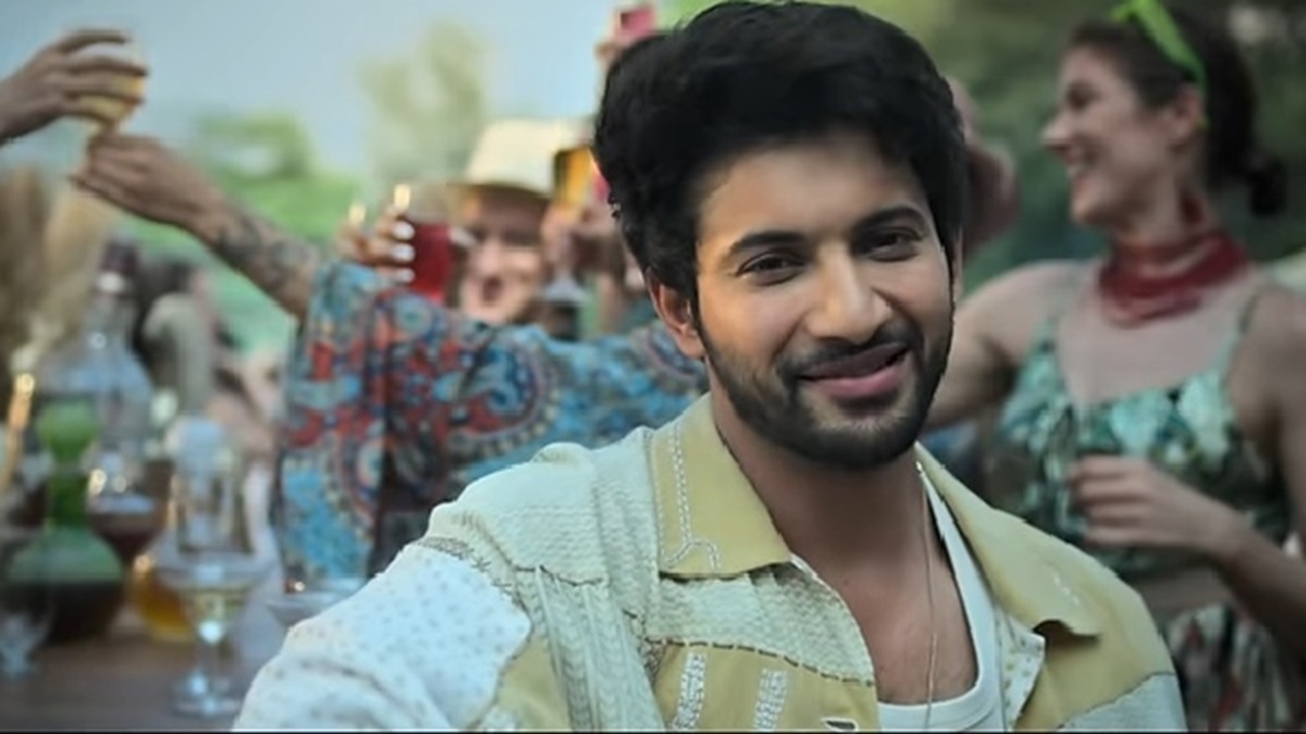 Ishq Vishk Rebound: Rohit Saraf-Pashmina Roshan’s Sizzling Chemistry Shines In New Song Soni ...