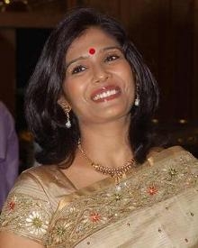 Anuradha Sriram: Age, Photos, Family, Biography, Movies, Wiki & Latest ...